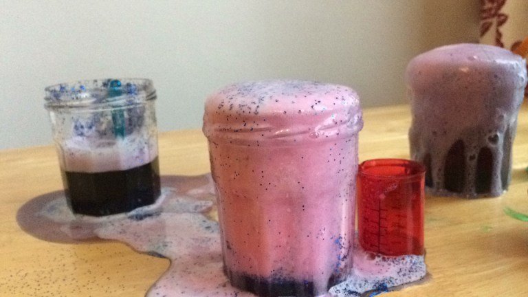 Science Experiments | Day Out With The Kids